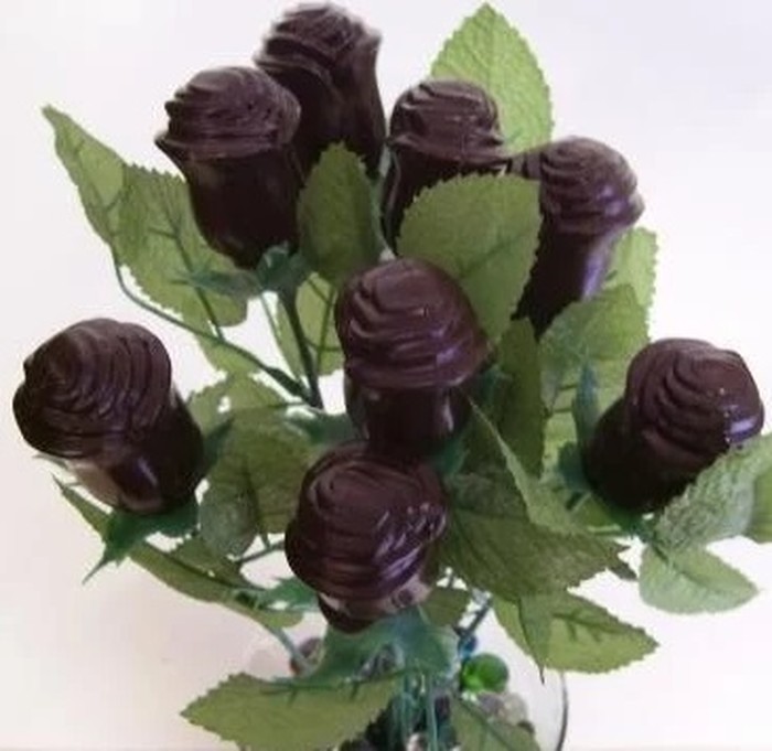 Cantik! 10 Makanan Ini Diubah Bentuknya Jadi Bunga Mawar