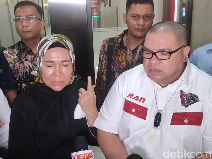 Ini Istri Pertama Razman Arif Nasution, Kadis Pariwisata Langkat