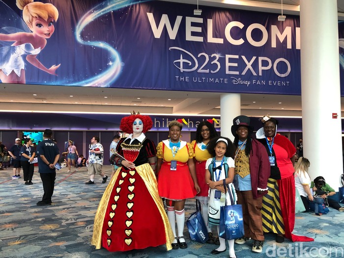 Deretan Cosplayer Ramaikan D23 Expo 2022 di Anaheim!