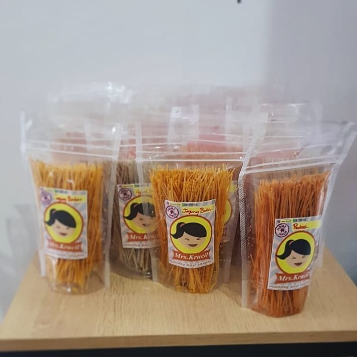 20 Jajanan Lidi yang Renyah Pedas Rp 3 Ribuan Ada di Sini