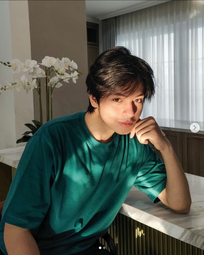 Angga Yunanda Pamer Rambut Baru, Netizen Sebut Mirip Jamet Tapi Tetap ...