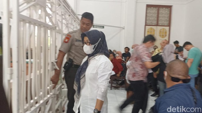 Pengakuan Blak-blakan Rachma Eks Dishub Makassar Akui Istri Siri Iqbal ... Pengakuan Blak-blakan Rachma Eks Dishub Makassar Akui Istri Siri Iqbal ...