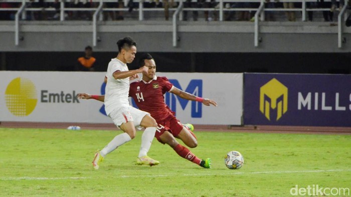 Dukungan Suporter dan Perjuangan Garuda Muda Tekuk Vietnam 3-2 Dukungan Suporter dan Perjuangan Garuda Muda Tekuk Vietnam 3-2
