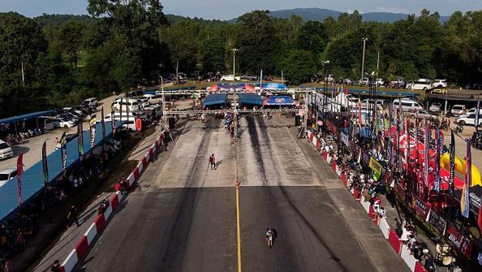 Lihat Lebih Dekat Drag Bike Langsung dari Thailand