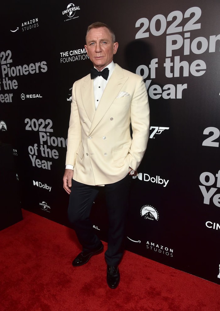 Daniel Craig Balik Jadi James Bond Tapi Cuma Sehari