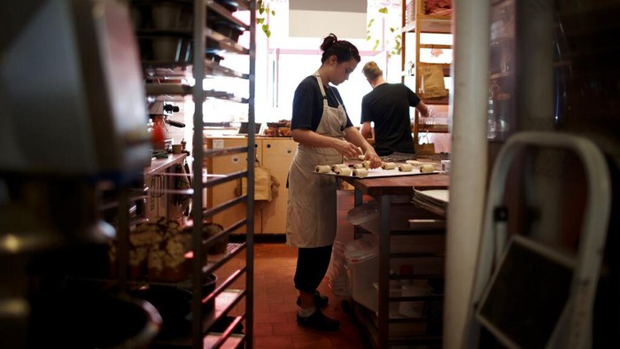 Nasib Tukang Roti saat Melonjaknya Harga Listrik di London