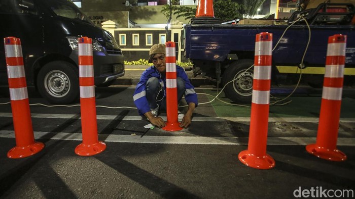 Jalur Sepeda Dipasang Stick Cone, Terlihat Lebih Baik?