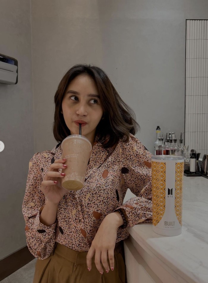 10 Potret Kulineran Permesta Dhyaz, Anak Farida Nurhan yang Hobi Makan