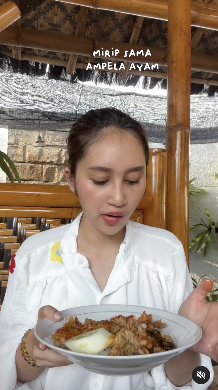 10 Potret Kulineran Permesta Dhyaz, Anak Farida Nurhan yang Hobi Makan