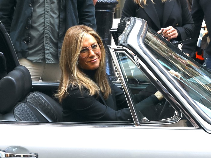Syuting di New York, Jennifer Aniston Kok Manyun?