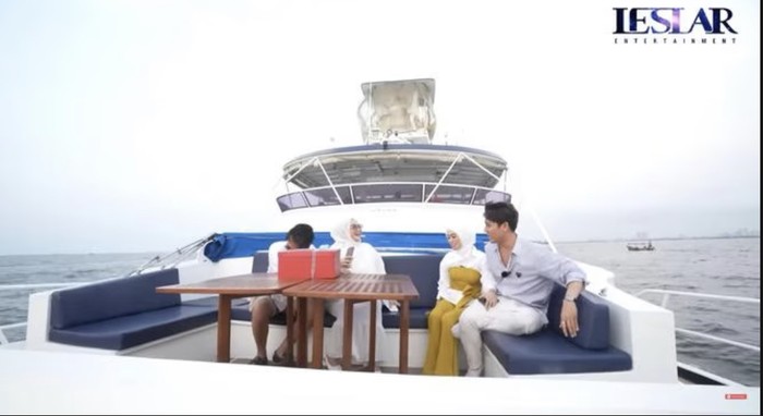 Kapal Pesiar hingga Mobil Mewah, Deretan Hadiah Rizky Billar untuk Lesti Kejora