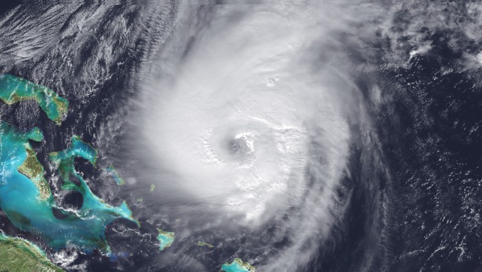 10 Badai Terdahsyat yang Pernah Terekam Citra Satelit