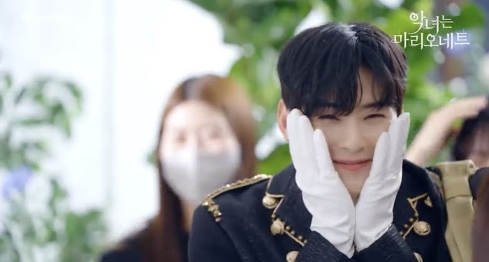 Han So Hee dan Cha Eun Woo Berubah Jadi Karakter Webtoon