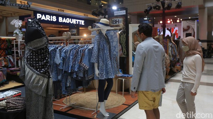 Ramai-ramai Peringati Hari Batik lewat Pameran