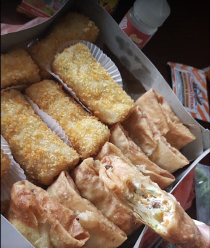 20 Risol Mayo Rp 4.000 yang Renyah Lumer Ada di Sini!