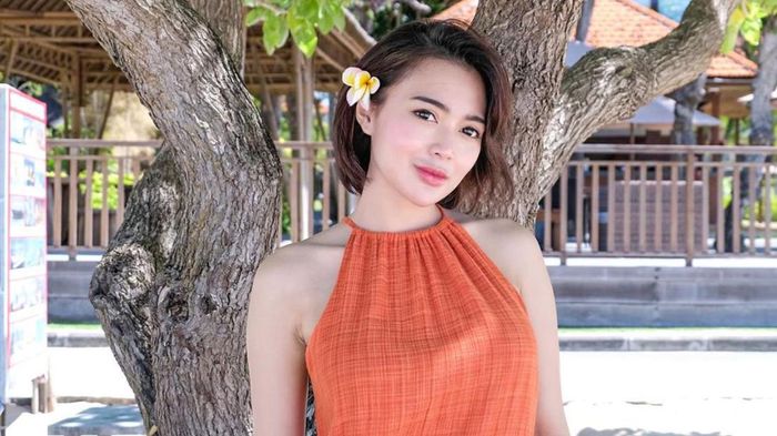 Penampilan 'Body Goals' Wika Salim, Perut Ratanya Bikin Warganet 'Salfok'