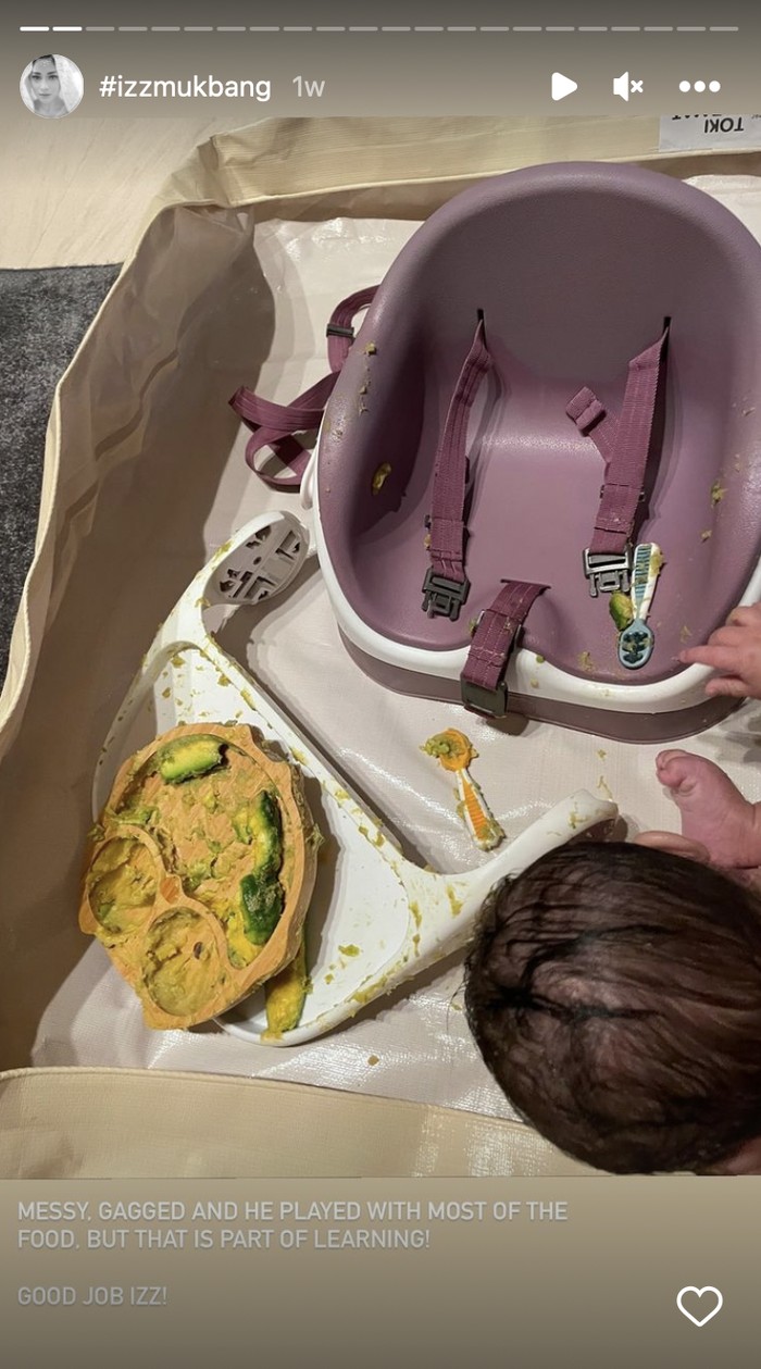 10 Potret Gemas Baby Izz, Anak Nikita Willy Saat Belajar Makan
