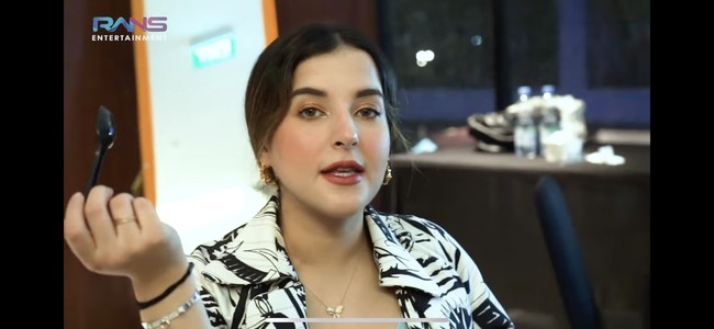 7 Foto Tasya Farasya Kembali Muncul, Ngonten Bareng Nagita Saat Hamil 8 Bulan