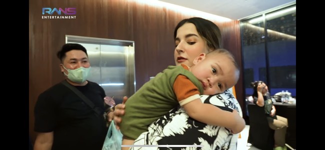 7 Foto Tasya Farasya Kembali Muncul, Ngonten Bareng Nagita Saat Hamil 8 Bulan