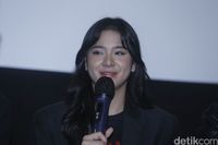 Ekspresi Gembira Zee JKT48 Debut Akting di Kalian Pantas Mati