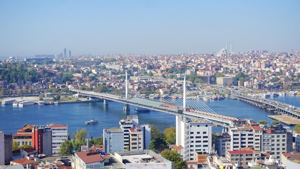Menara Galata dan Pemandangan Menawan Istanbul dari Ketinggian