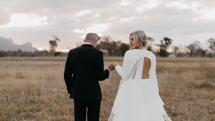 Potret Cantik Ruby Adriana, Sahabat Jadi Istri Jack Miller