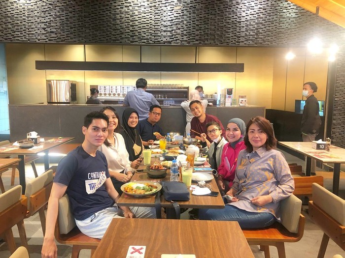 Satria Mulia yang Akan Dipolisikan Rizky Billar Doyan Makan Pizza dan Ngopi