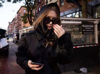 Siapa Anna Delvey yang Jadi Inspirasi Serial Netflix Inventing Anna?