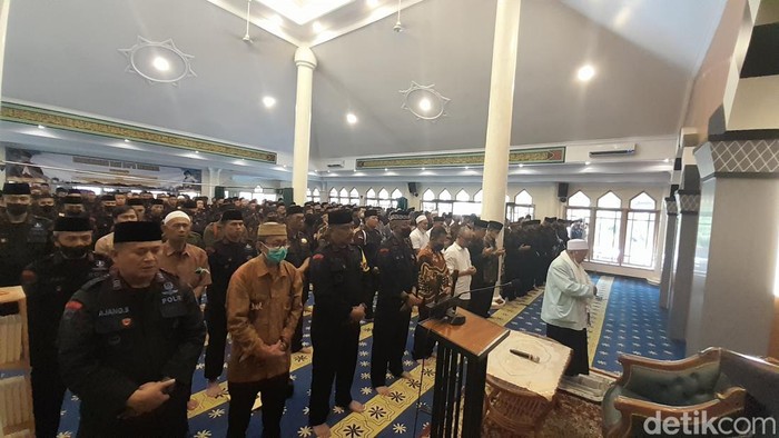 Lantunan Doa dari Mako Brimob Polda Jabar Lantunan Doa dari Mako Brimob Polda Jabar