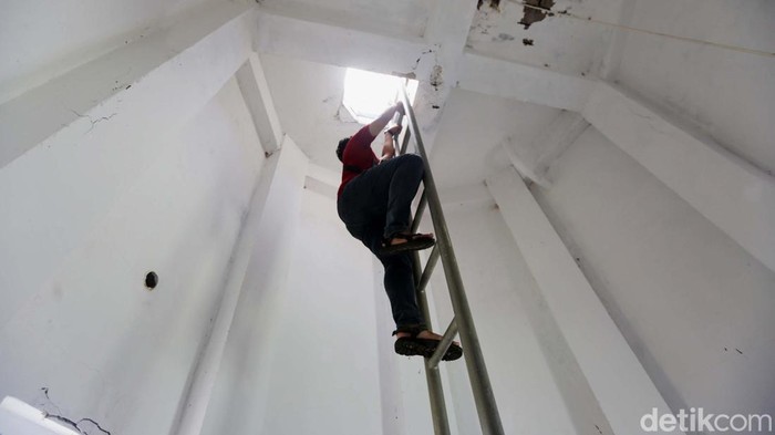 Rambu Suar Desa Elyasa Ikon Tapal Batas RI-Australia