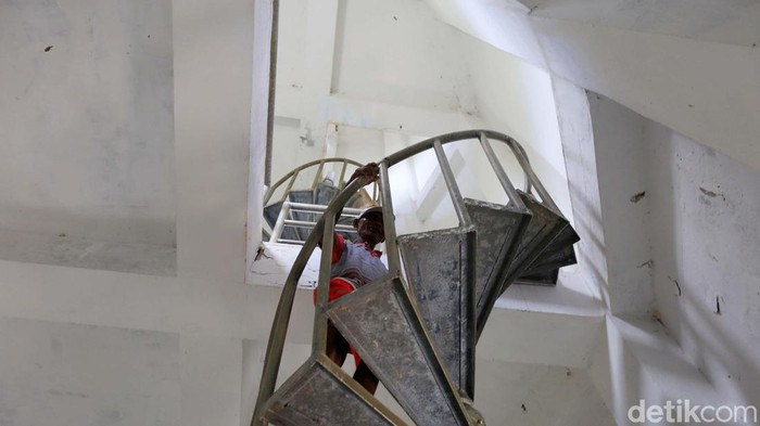 Rambu Suar Desa Elyasa Ikon Tapal Batas RI-Australia