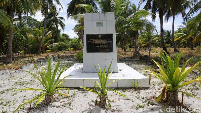 Rambu Suar Desa Elyasa Ikon Tapal Batas RI-Australia