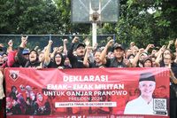 Relawan di Jakarta Gelar Bazar Murah-Deklarasi Dukung Ganjar Nyapres