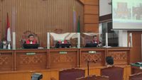 Sidang Perdana Ferdy Sambo Dimulai!