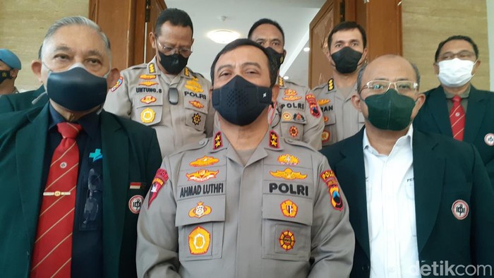 Anggota TNI Curhat Istri Selingkuh dengan Polisi, Kapolda Jateng Murka Anggota TNI Curhat Istri Selingkuh dengan Polisi, Kapolda Jateng Murka