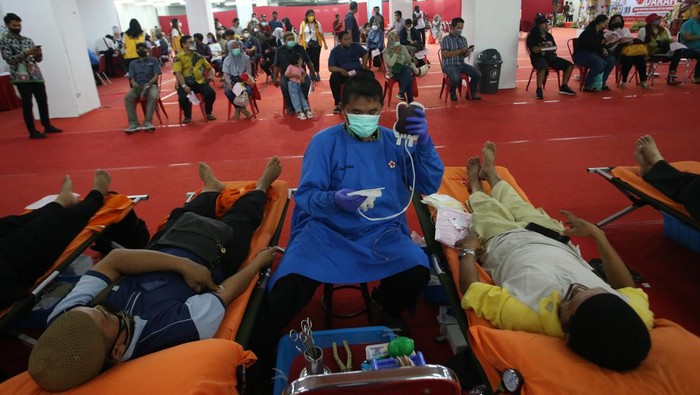 Aksi 1000 Kantong Darah Untuk Indonesia