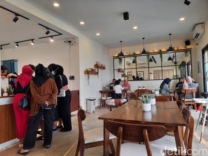 Warga Bekasi, Ada Kafe Baru yang Estetik nih!