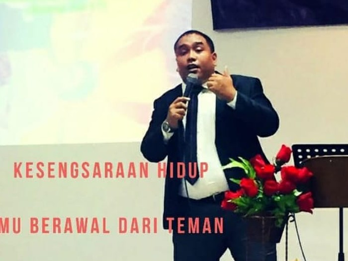 Rudolf Tobing Miliki Trauma Masa Kecil Sering Dipukuli Orang Tuanya Rudolf Tobing Miliki Trauma Masa Kecil Sering Dipukuli Orang Tuanya
