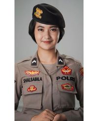 10 Pesona Shalsabila, Polwan Viral Bergelar Puteri Indonesia NTB 2020