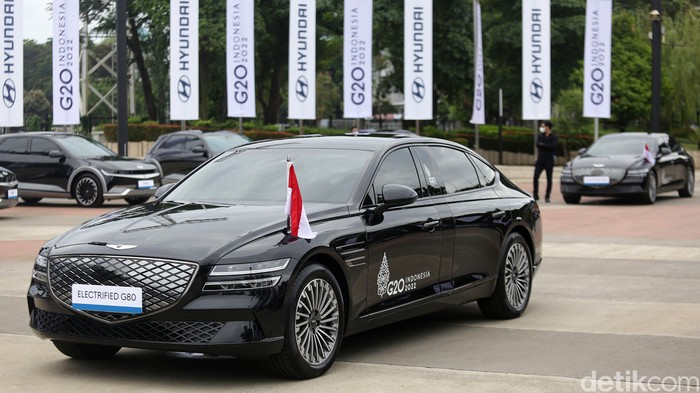 Tak Bawa Mobil Sendiri, Ini Petinggi Negara yang Naik Mobil Listrik di ... Tak Bawa Mobil Sendiri, Ini Petinggi Negara yang Naik Mobil Listrik di ...