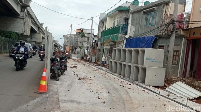 Perlancar Lalin, Jalan Kalimalang Sisi Selatan Dilebarkan