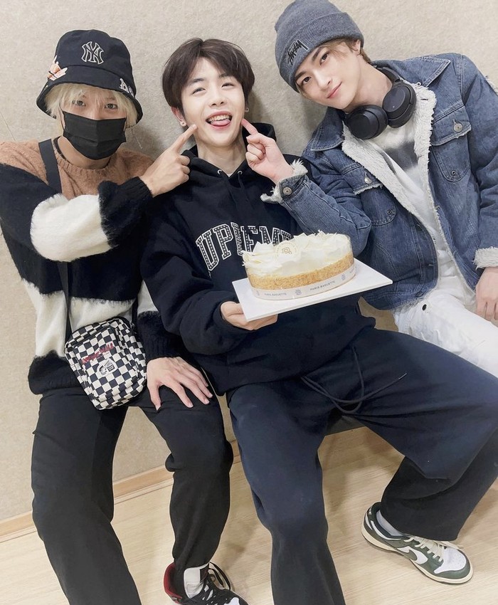 Pose Keren Muhammad Zayyan, Calon Idol K-Pop Indonesia Saat Makan Kue