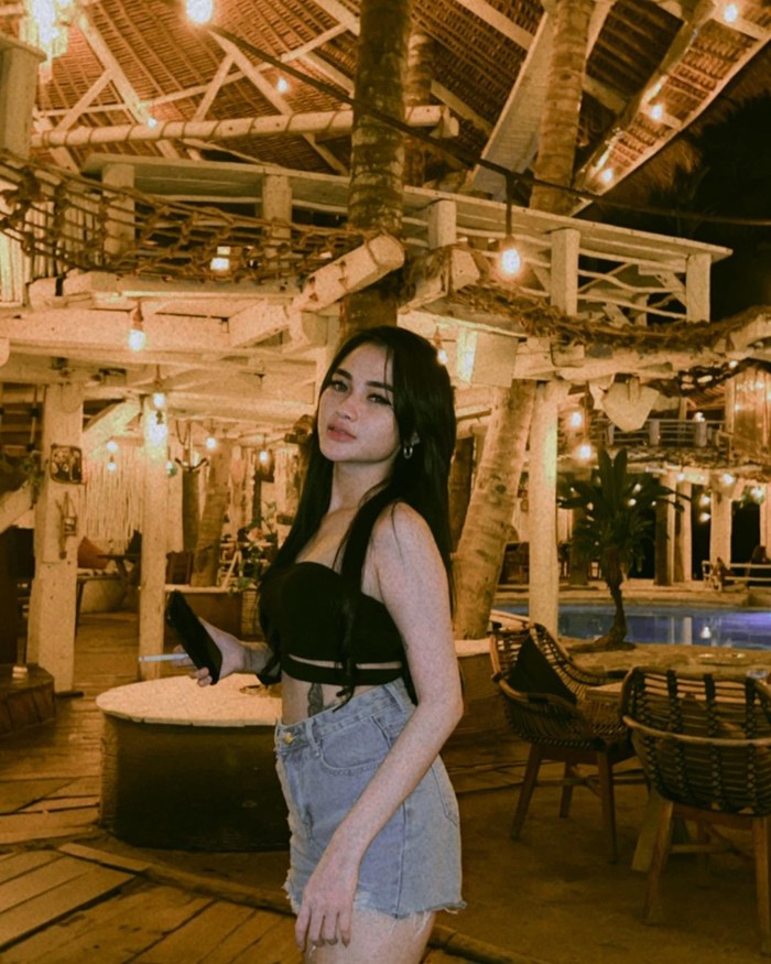 Arlida Putri Penyanyi Dangdut Yang Hobi Nongkrong Di Kafe