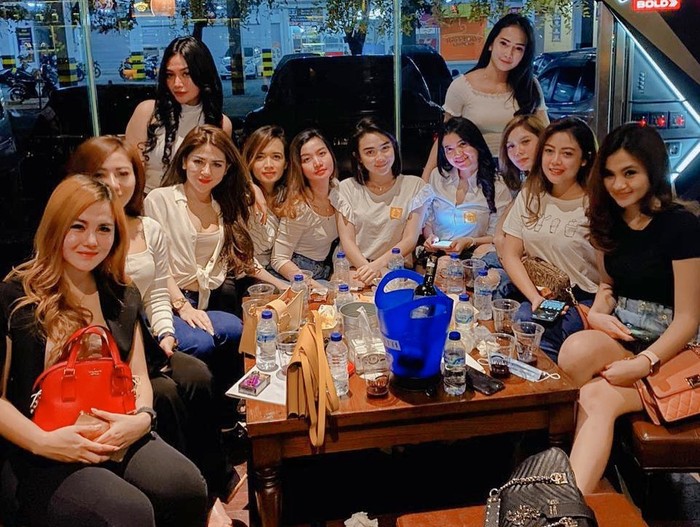 Arlida Putri, Penyanyi Dangdut yang Hobi Nongkrong di Kafe