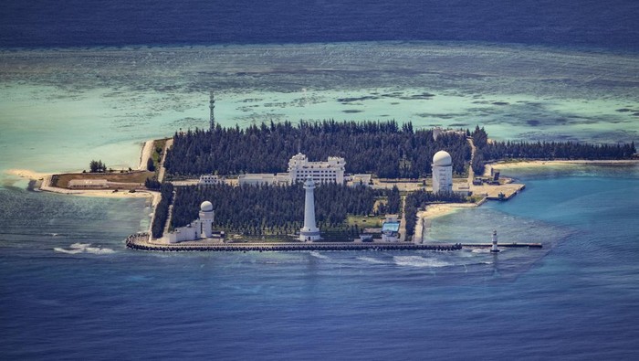 Potret Udara Pulau Buatan China di Laut China Selatan
