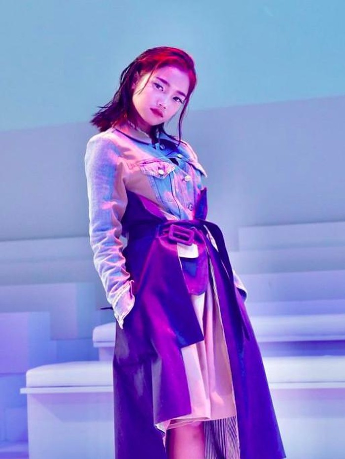 Fuji Deg-degan Pertama Kali Jadi Model di JFW, Ini 7 Potretnya