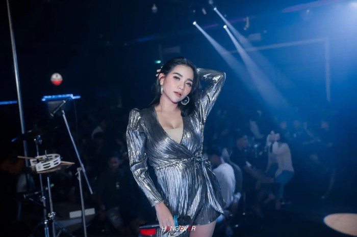 Lala Widy Pedangdut Daerah Yang Suka Bikin Penonton Tawuran