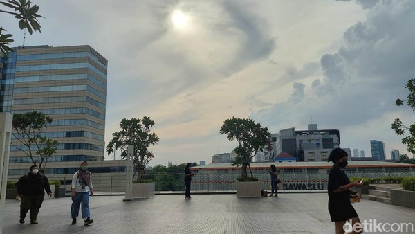 Menikmati Sarinah dengan Ikut Tur Wisata, Mau Coba?