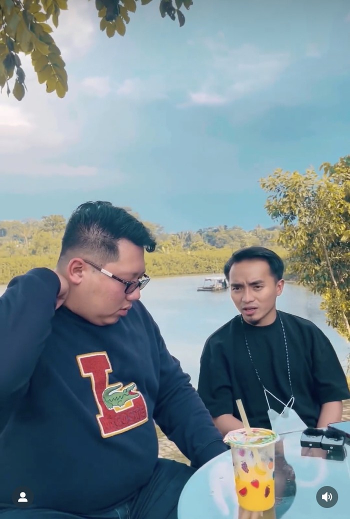 Gaya Reza Paten, Crazy Rich Surabaya Saat Minum Jus Bareng Taqy Malik