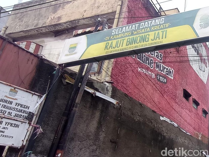 Pasang Surut Kampung Rajut Binong Jati Bandung Pasang Surut Kampung Rajut Binong Jati Bandung
